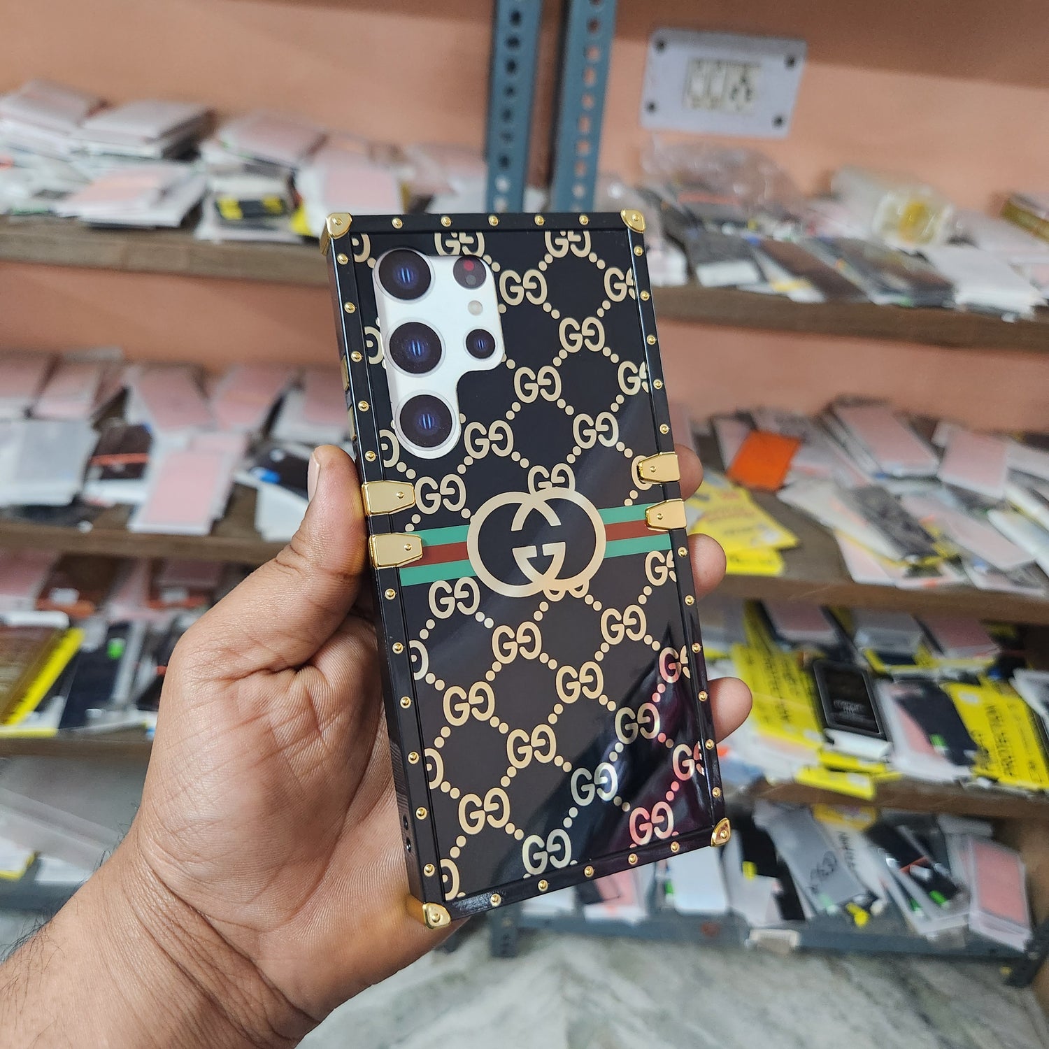 Samsung Galaxy S24 Ultra Luxury Square Design Branded Soft Shiny Back ...